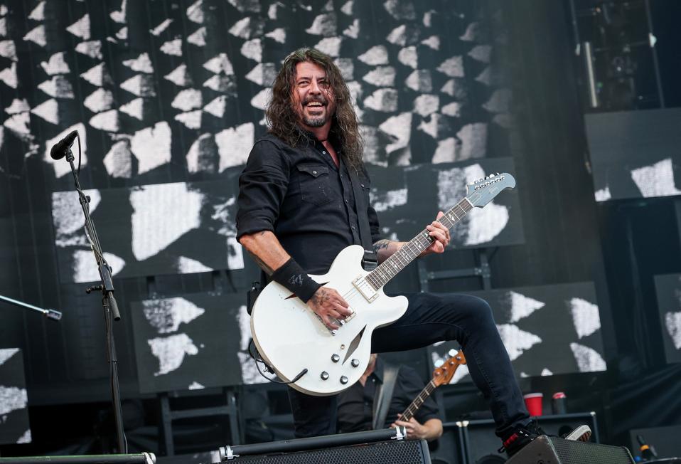 Foo Fighters’ Sophomore Album Hits A New Chart Peak–A Quarter-Century ...
