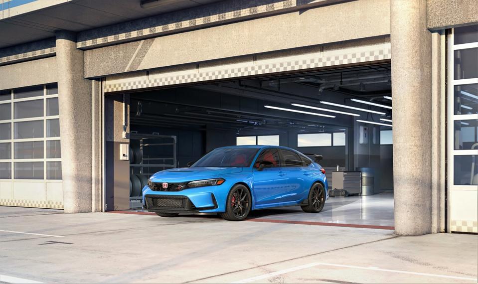 Test-Driving The 2024 Honda Civic Type R