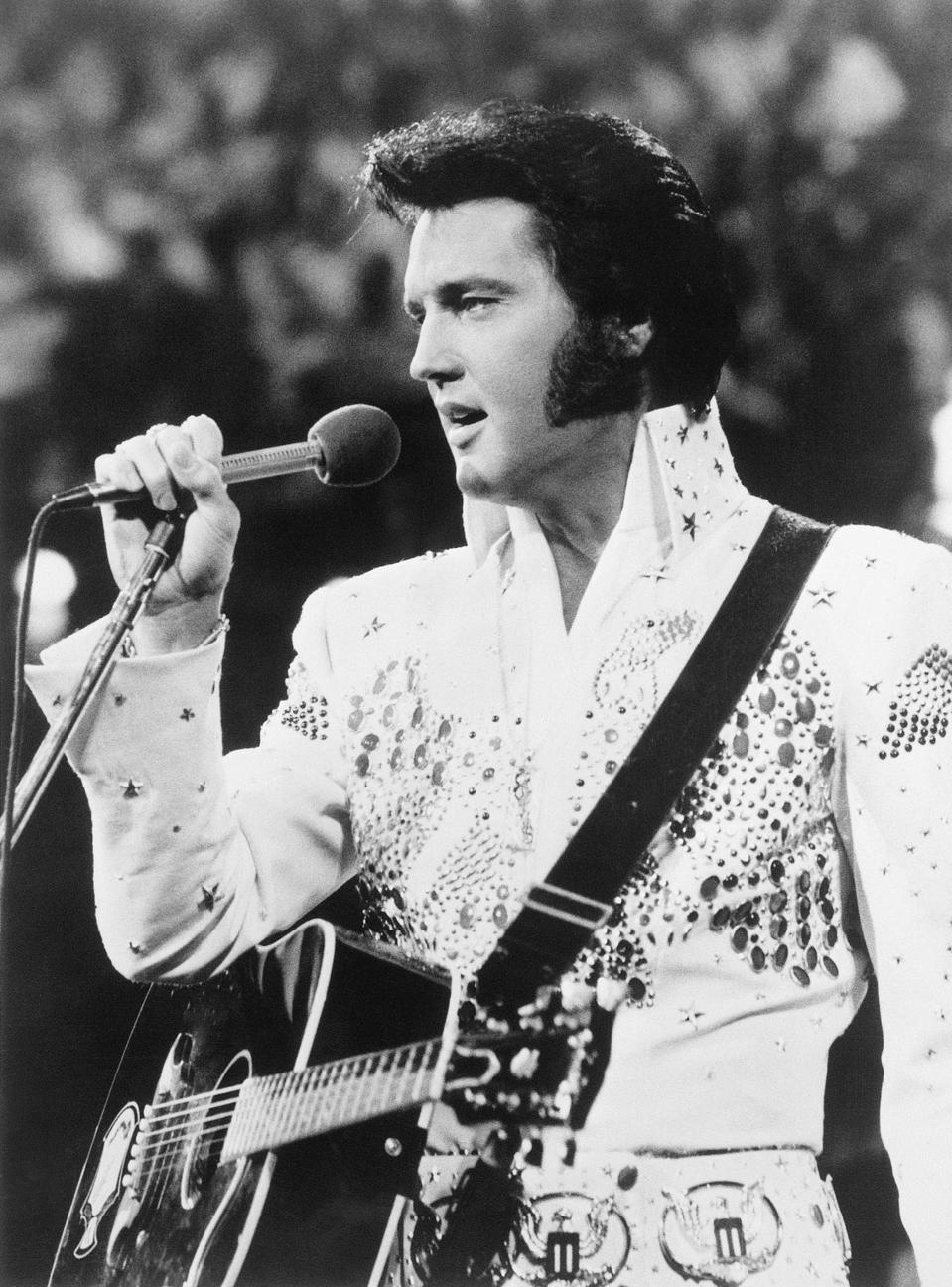 Elvis Presley Trades One Album For Another On The Charts