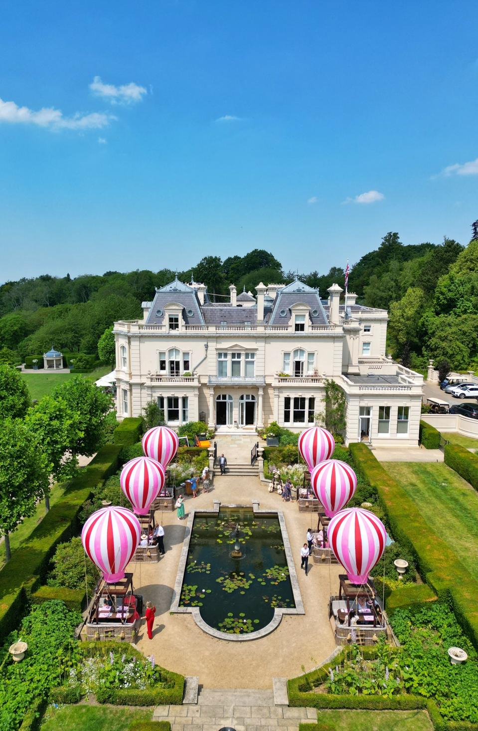 Summer Has Arrived With Beaverbrook’s Balloon Dining