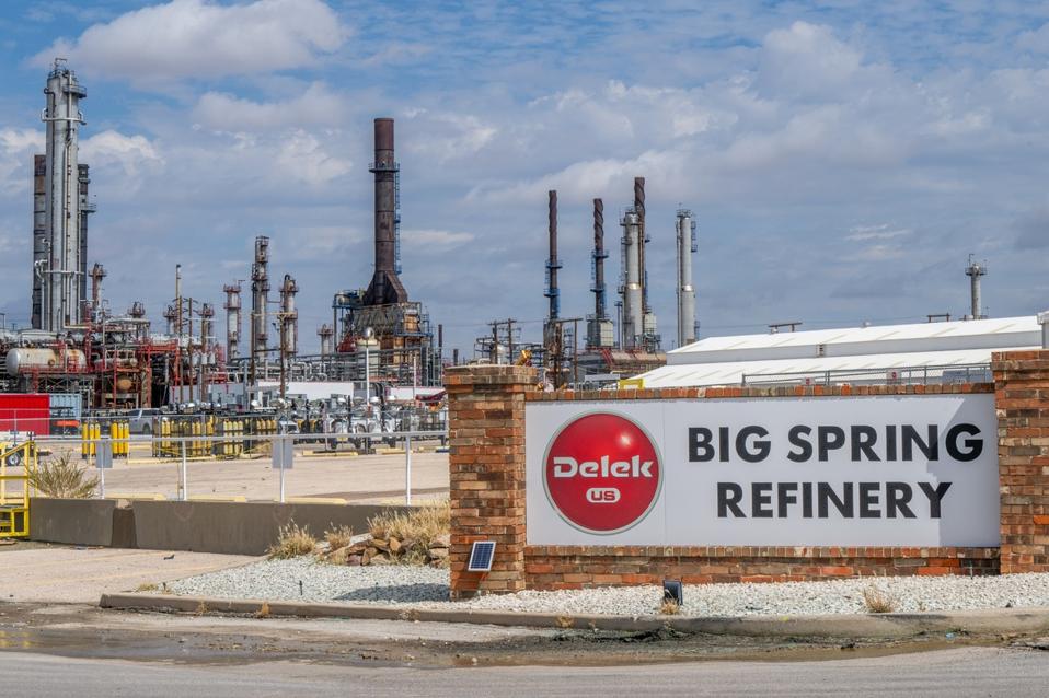 U.S. Oil Production Extends Massive Lead Over Russia And Saudi Arabia