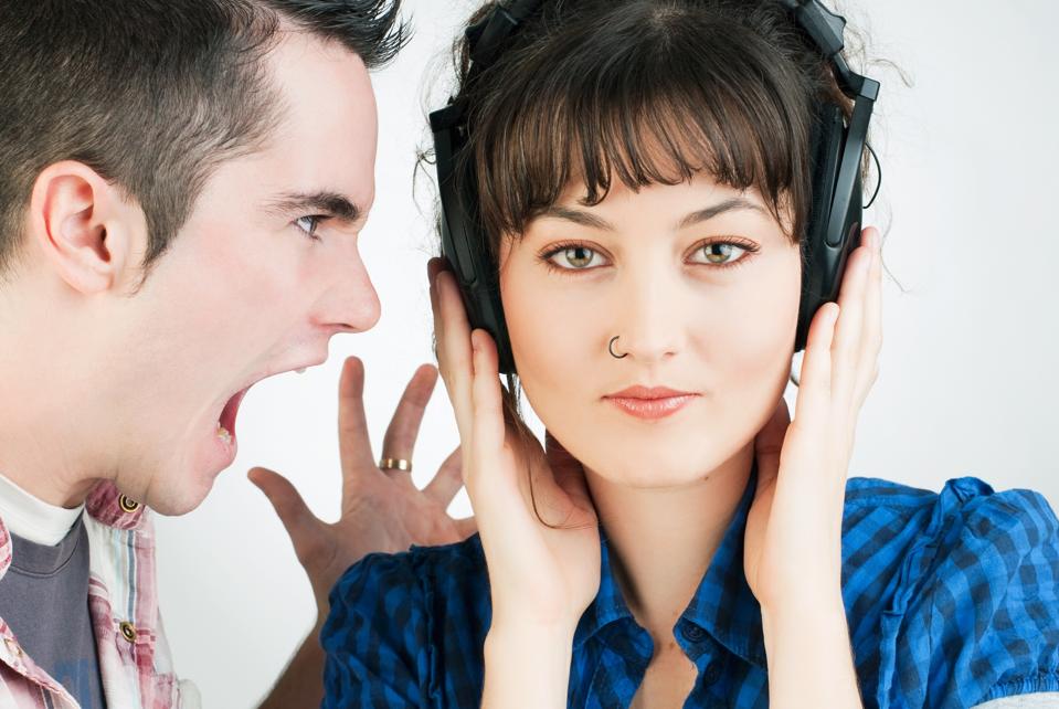 5 Phrases Passive-Aggressive Leaders Use To Control Teams