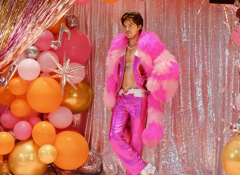 Harry Styles Becomes Newest ‘Star’ At Madame Tussauds Wax Museum In ...