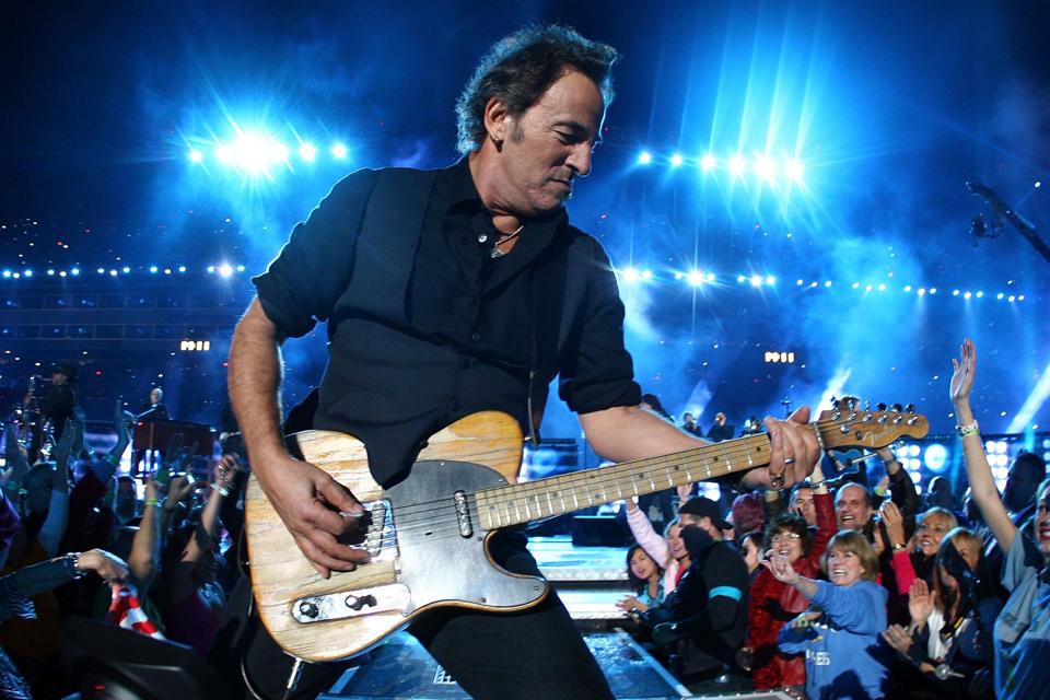 One Of Bruce Springsteen’s Earliest Singles Is A Top 40 Hit Again–For ...