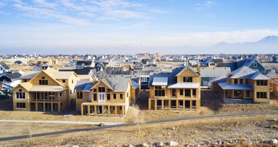Mediocre New House Sales In June Confirm Home Builders' Pessimism