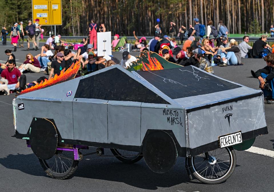 Tesla Cybertruck Faces Increased Ridicule As It Gains Visibility