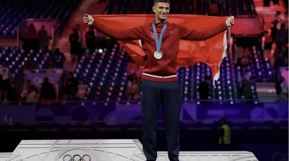 From Manhattan Fencing Center To Paris Olympics: Sabreuses And Sabreurs ...