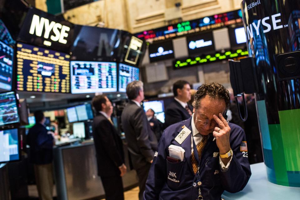 Dow Falls 1,000 Points: How This Stock Market Drop Could Affect Jobs