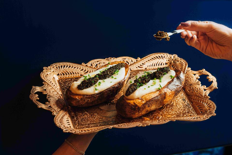 Papi Steak Garage Showcases Luxury Dining With A Vibe At F1 Las Vegas