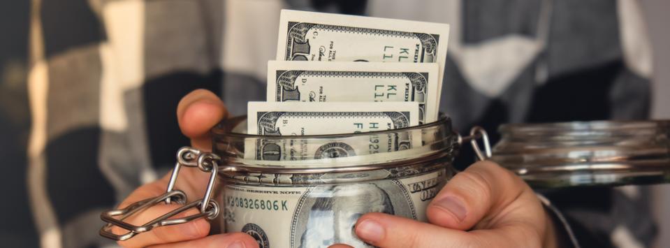 Why Building Passive Income Is Essential In Today’s Economy