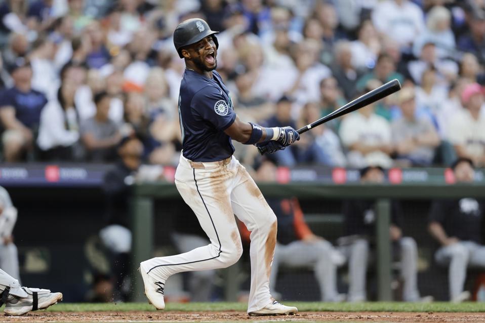 Victor Robles Cashes In On An Extension With The Seattle Mariners