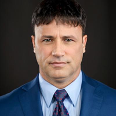 Ascending To Leadership: How To Earn An Executive Promotion