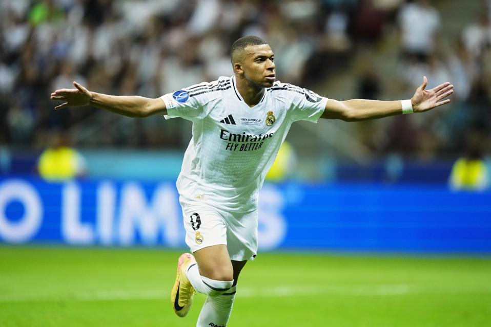 Real Madrid Ace Mbappe Talks 50-Goal Season After Scoring Debut