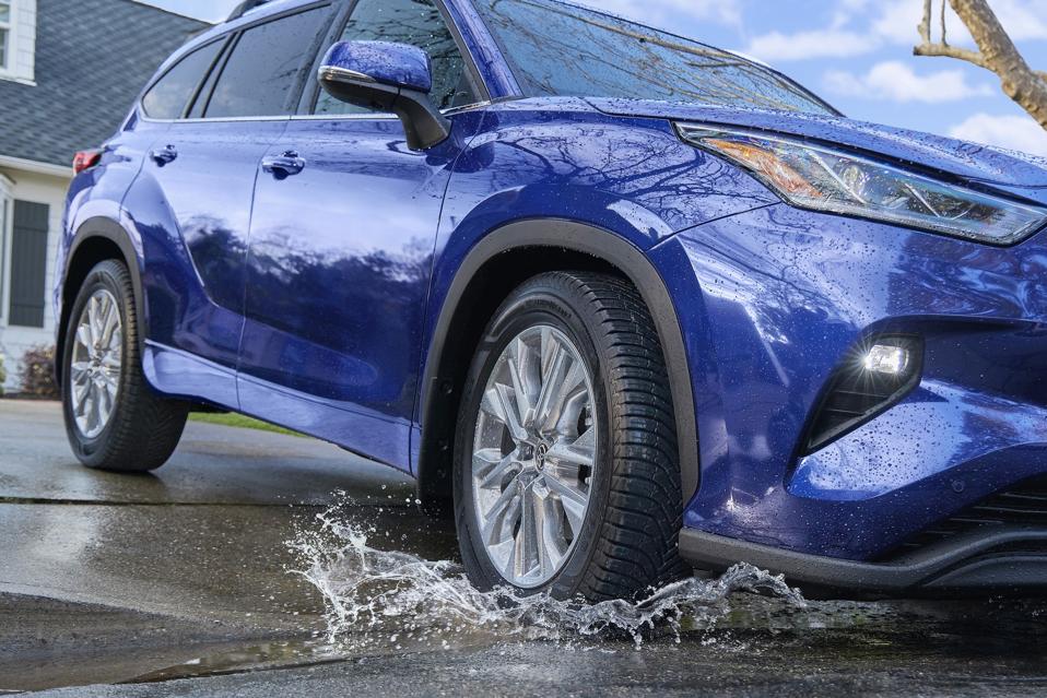 Goodyear Introduces Assurance WeatherReady 2 For All-Weather Supremacy