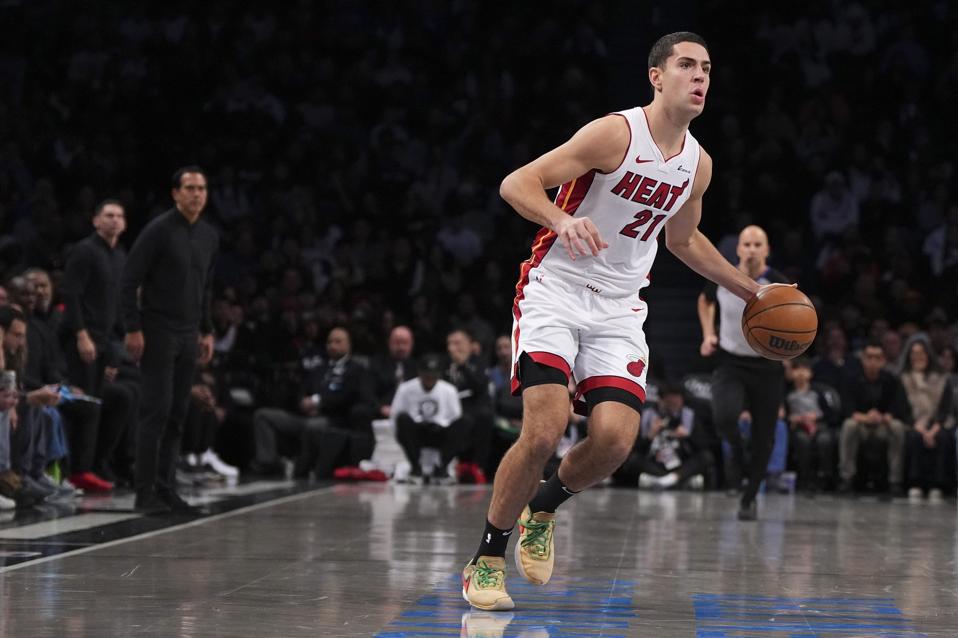 Indiana Pacers Cole Swider Signing Suggests Roster Competition Coming