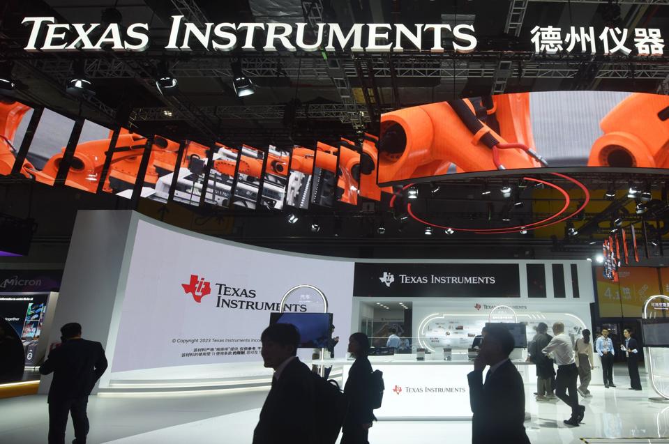 Texas Instruments Stock Is Up 25% This Year, But Looks Like The Chips ...