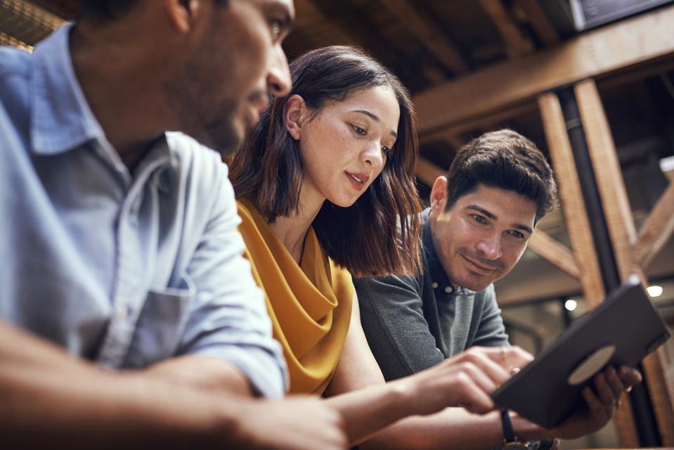 6 Elements Of An AI Learning Program For Employee Development