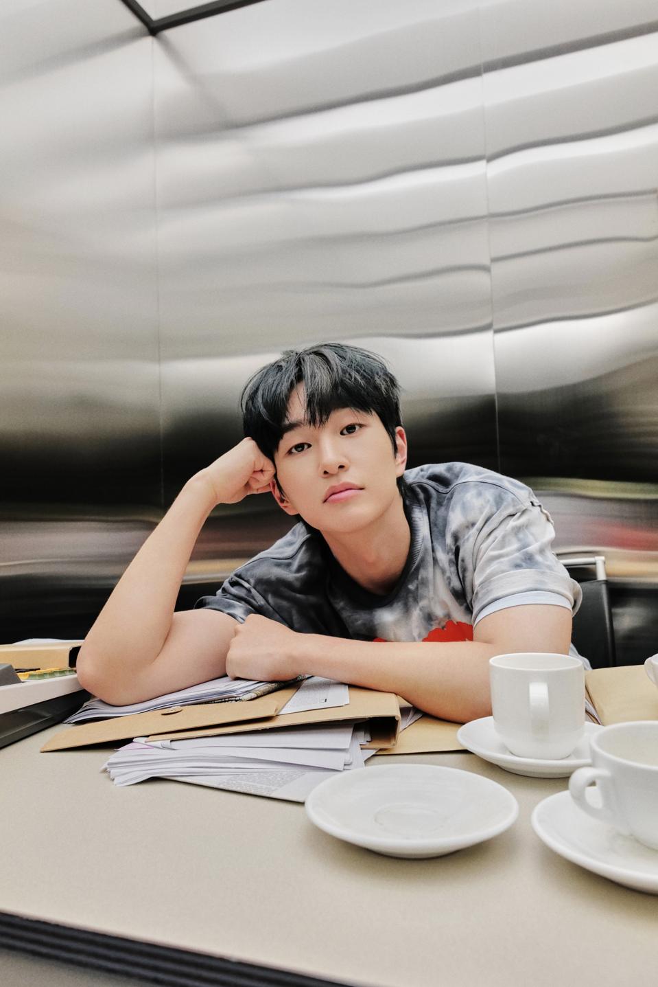 ONEW's 'FLOW' Album: A Bold New Era for SHINee Leader After SM Exit