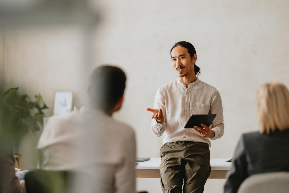 Leading Through Change: Navigating The Human Side Of Transformation