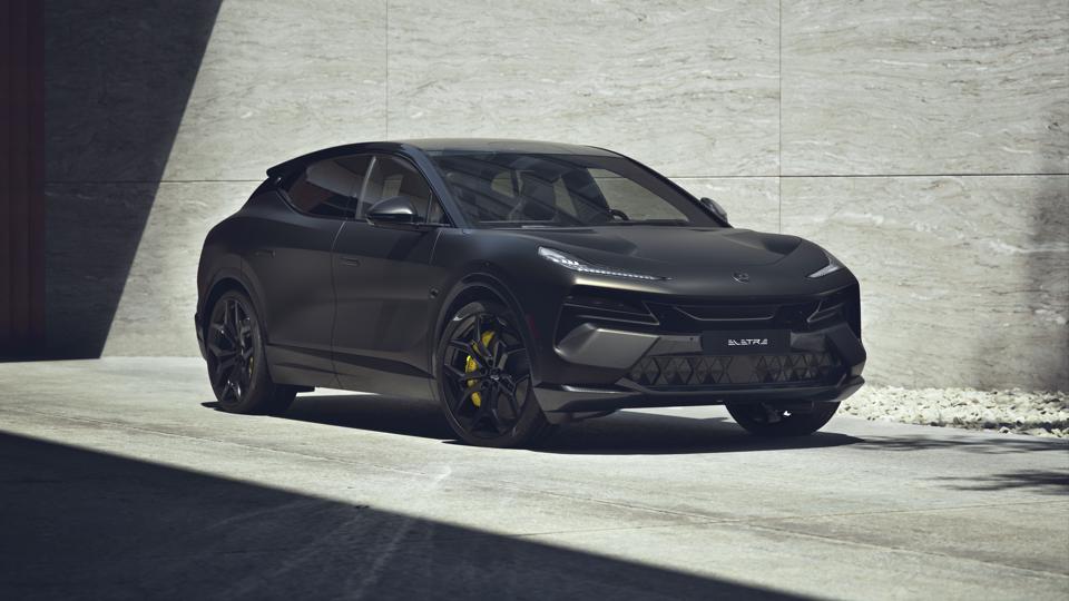 Lotus USA Unveils $229,900 All-Electric Eletre Carbon With 905 HP