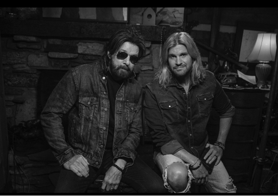 Ira Dean Teams Up With Ronnie Dunn & Three Nashville Guitar Legends For ...