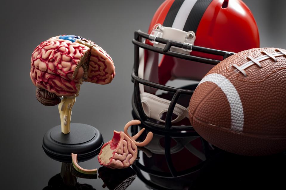 One-Third of NFL Retirees Suspect CTE, New Study Finds