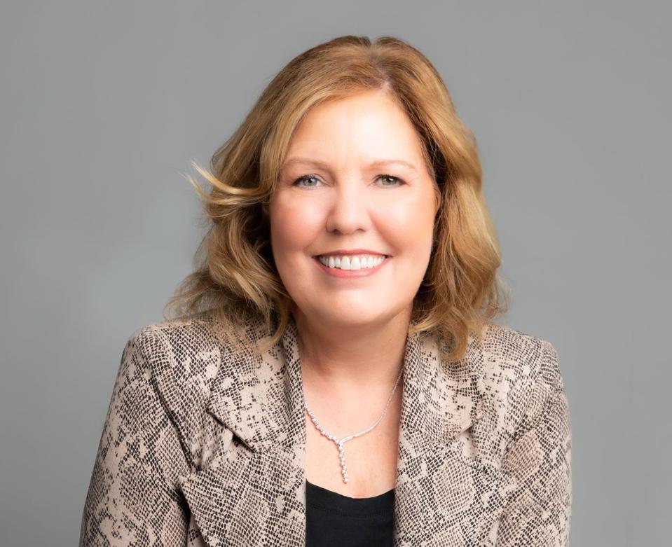 Signet Jewelers CEO Virginia C. Drosos To Retire—Successor Named