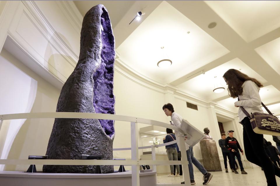 Scientists Unveil The Origin Of Giant Amethyst Geodes