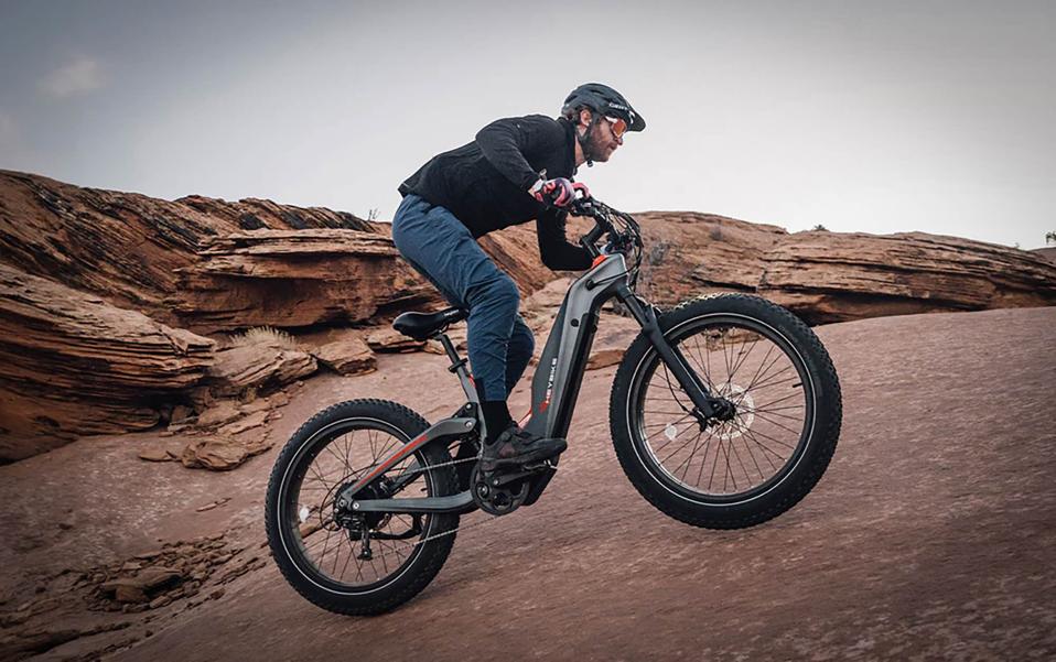 Heybike’s New Carbon-Fiber Hero Fat Tire E-Bike Is A Comfy Cruiser