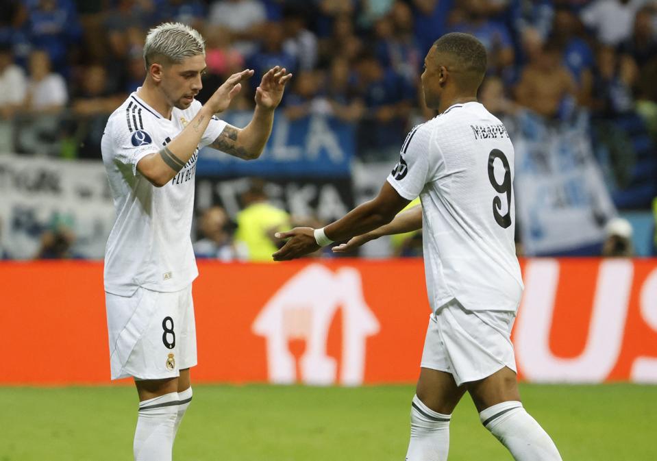 Real Madrid Star Valverde Discusses Mbappe Locker Room ‘Conflicts’