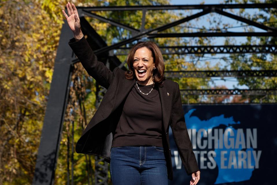 What Kamala Harris’ Medicare Plan Means For The ‘Sandwich Generation’
