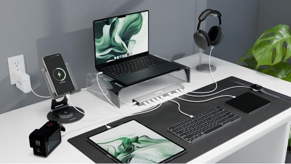 Plugable Unveils World’s First 10-Port USB-C Charger