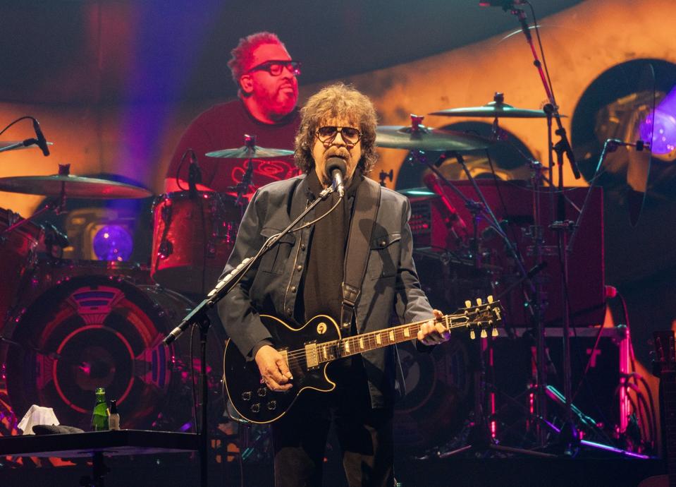 Jeff Lynne’s ELO In Fine Form As Farewell Tour Winds Down