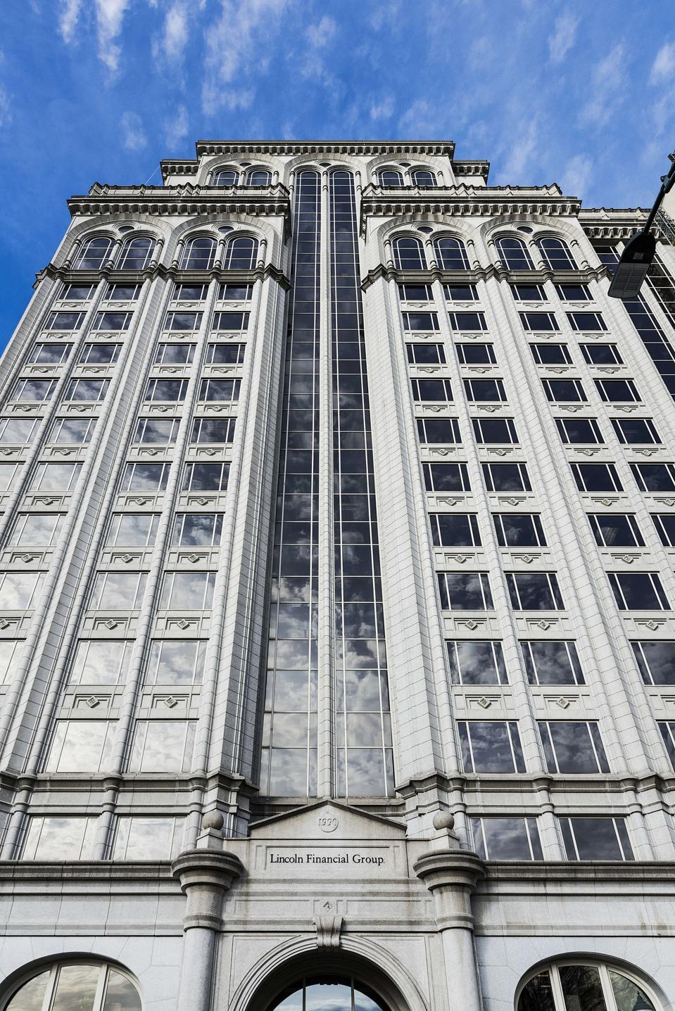 Lincoln Financial Names Jennifer Charters As New CIO