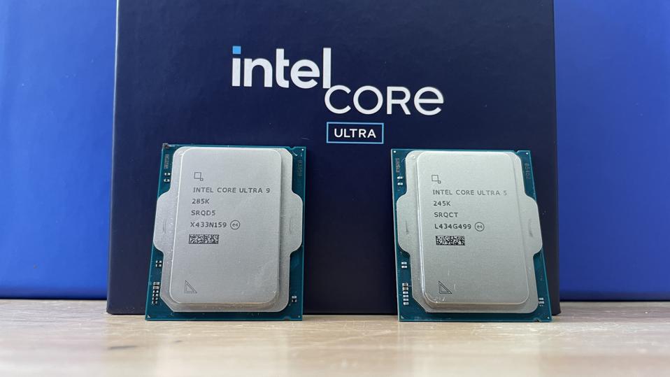 Intel Core Ultra 9 285K Vs Ryzen 7 7800X3D: Which Should You Buy?