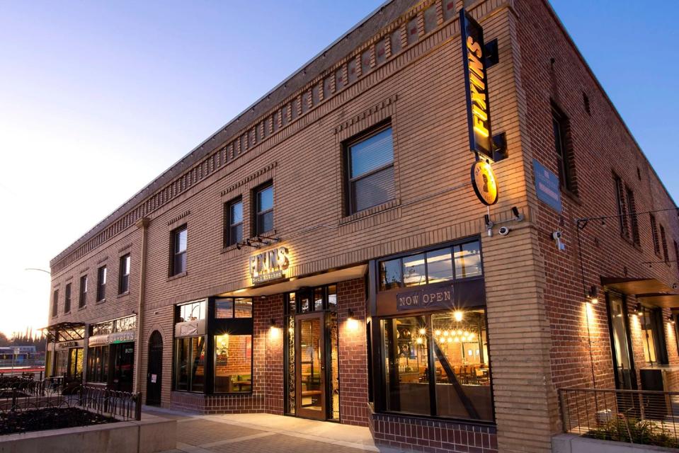 Former NBA Star’s Fixins Soul Kitchen Reaches 4 Locations With More To Come