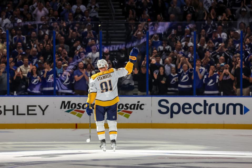 Steve Stamkos Received ‘Emotional’ Welcome From Tampa Bay Lightning Fans