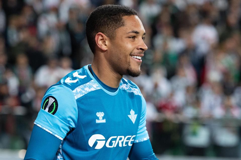 Brazil’s Vitor Roque: Barcelona’s $32 Million-Plus Bet Finds His Mojo