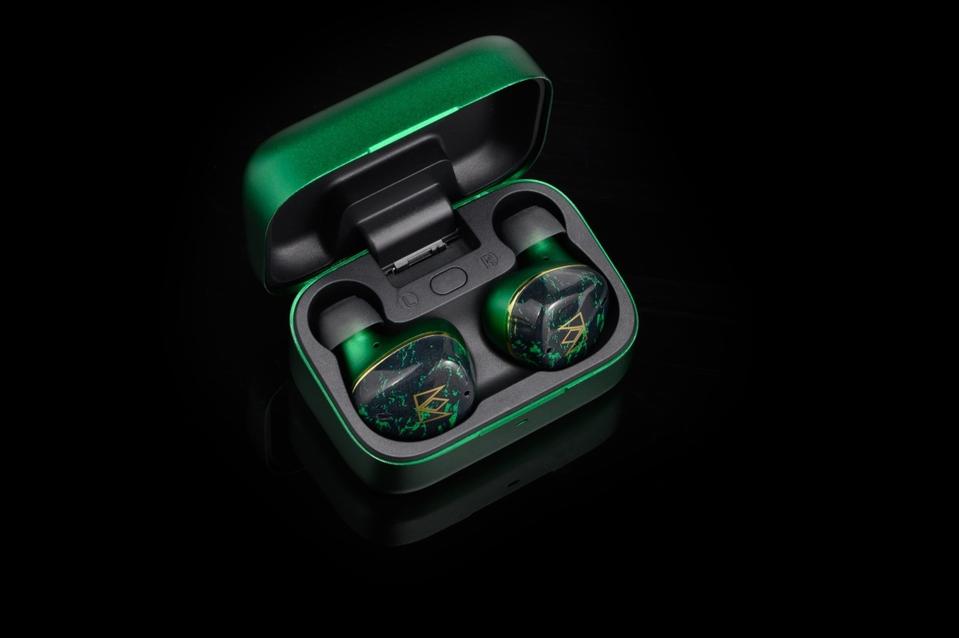 FoKus Rex5 Are Noble’s Most Advanced Wireless Earbuds