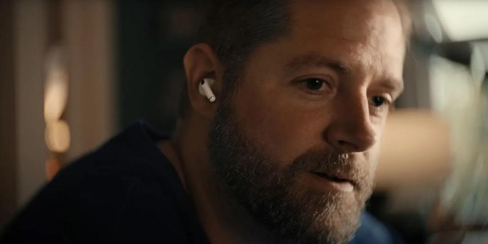 Apple Releases ‘Heartstrings’ Holiday Ad Featuring AirPods Pro Hearing Aid