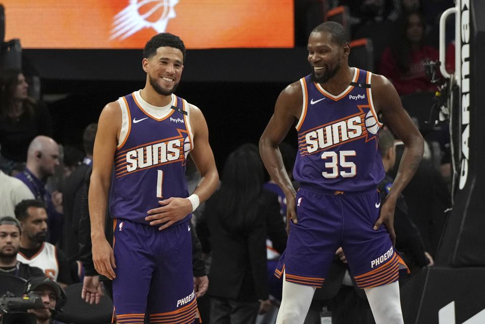 How The Phoenix Suns’ Ball Movement Has Improved Under Mike Budenholzer