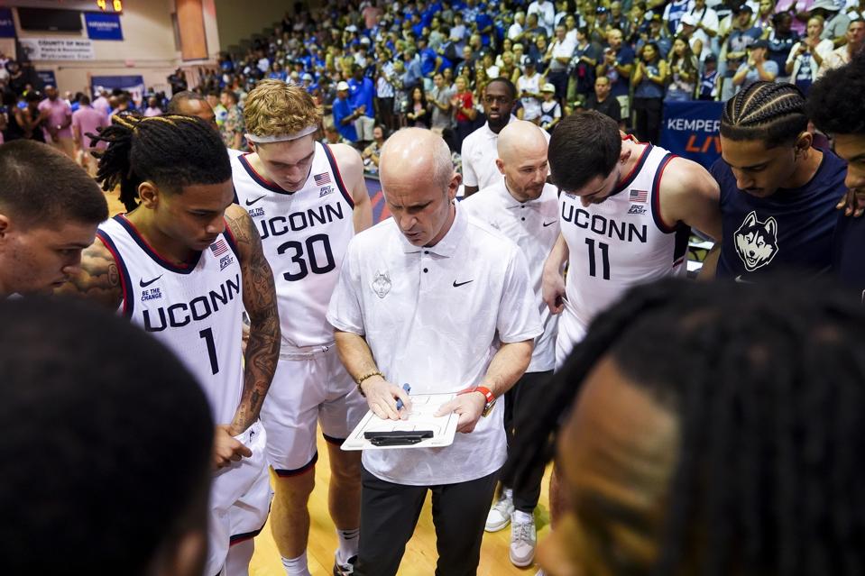 After 0-3 Maui Trip, UConn Men’s Basketball Looks To Get Back On Track