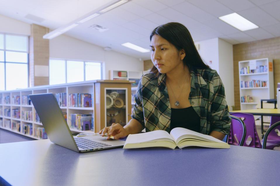 10 Tech-Focused Summer Programs For High School Students In 2025