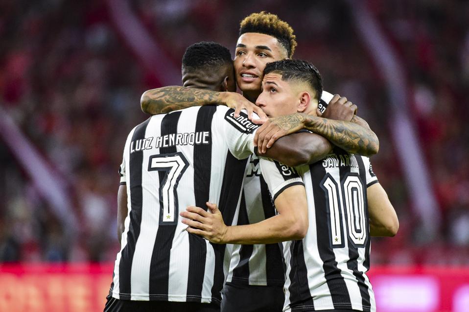 Crucial Victory Means Botafogo Is 90 Minutes Away From Historic Double