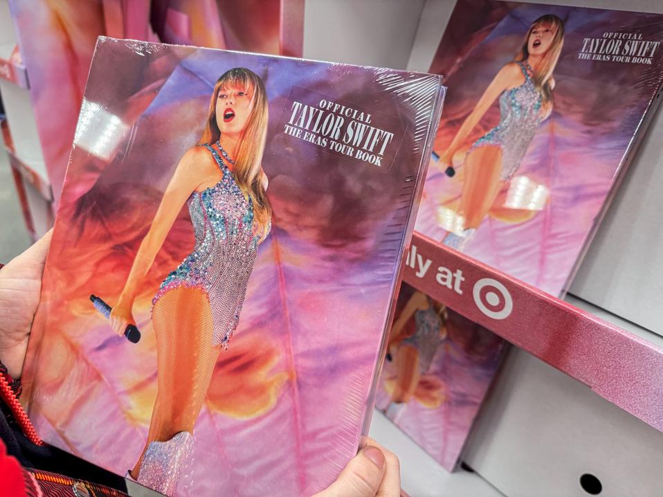 ‘The Errors Tour Book’ Explained. What To Know About Taylor Swift's ...