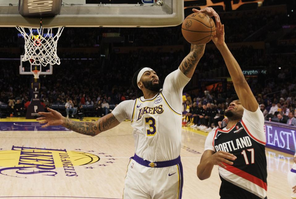 The Lakers Need A Plan For Anthony Davis