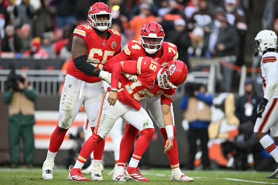 Chiefs Superstar Patrick Mahomes Will Practice Despite Ankle Injury
