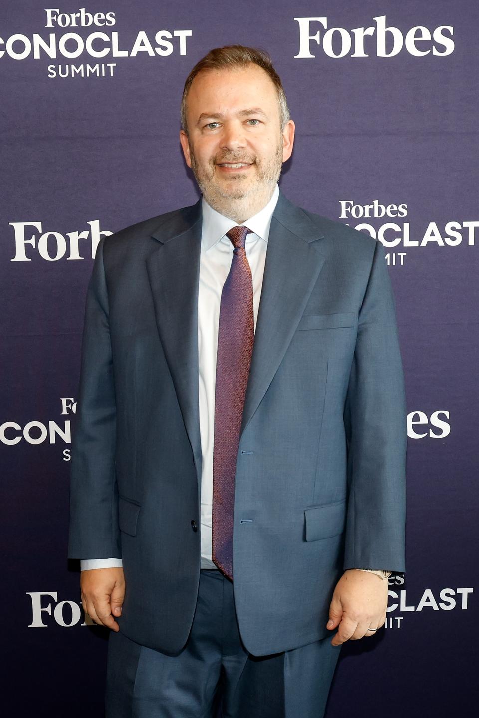 U.S. Hedge Fund Mogul Aims To Take Over U.K. Investment Trusts