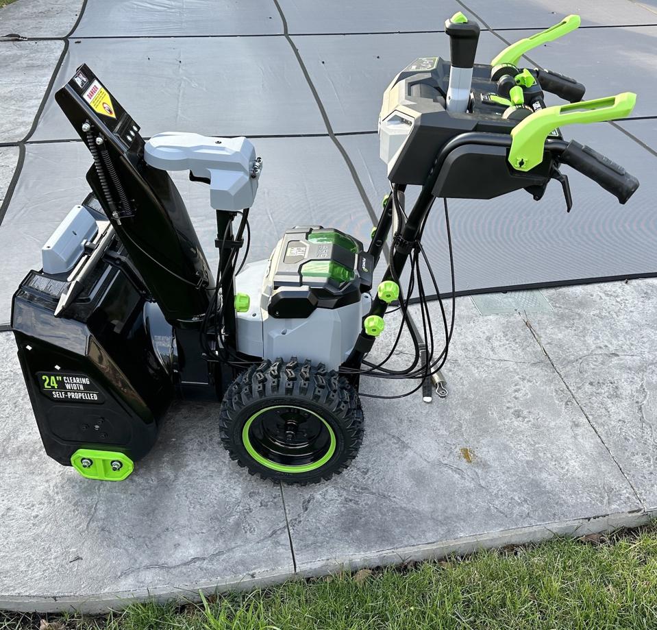 Review: Ego Power+ 24-Inch, Self-Propelled 2-Stage Battery Snow Blower