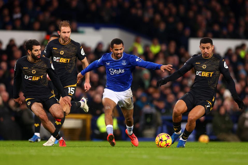 Everton Stats Show Desperate Need For Counter-Attack Improvement